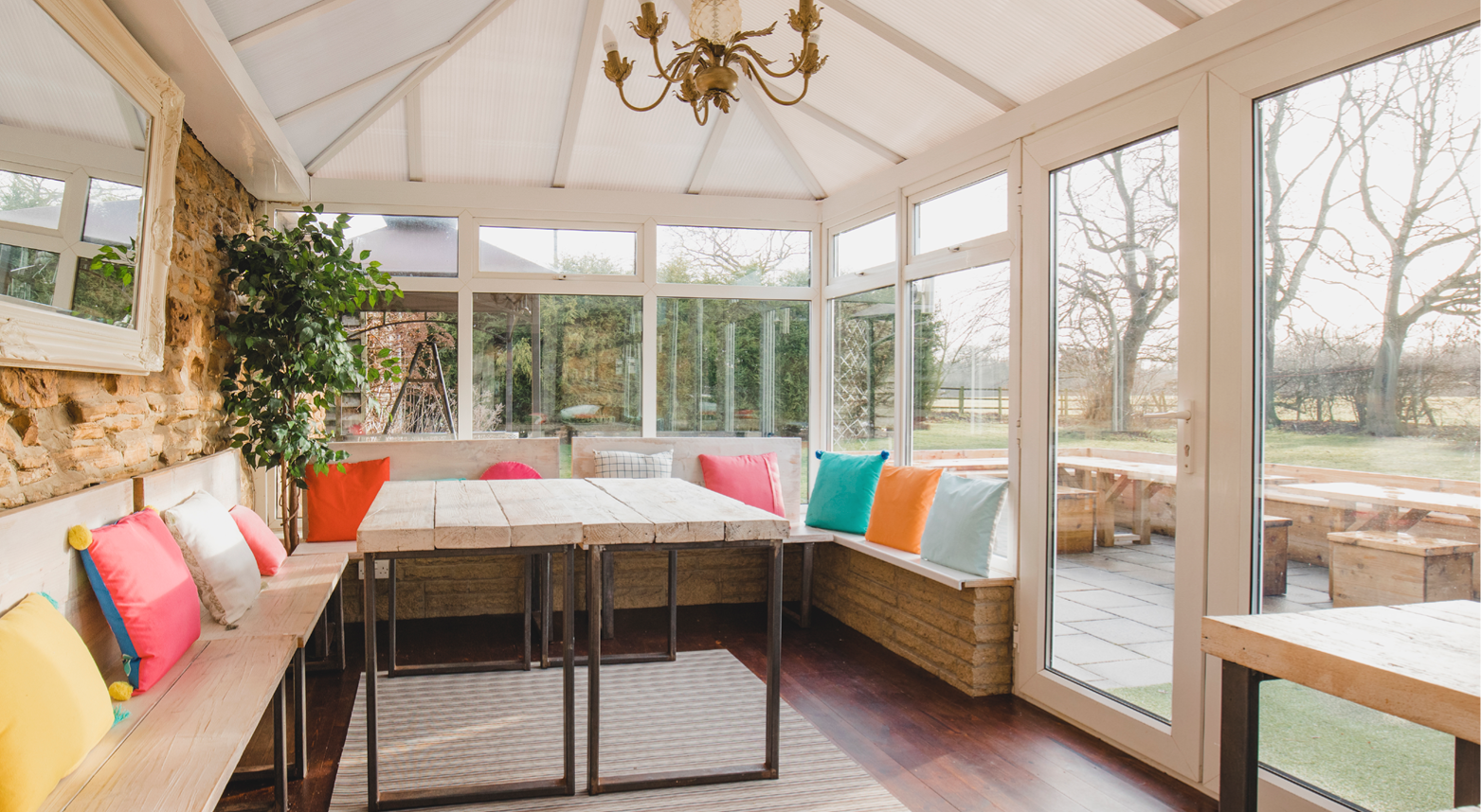 Why Work With an Experienced Window Company to Build a Sunroom